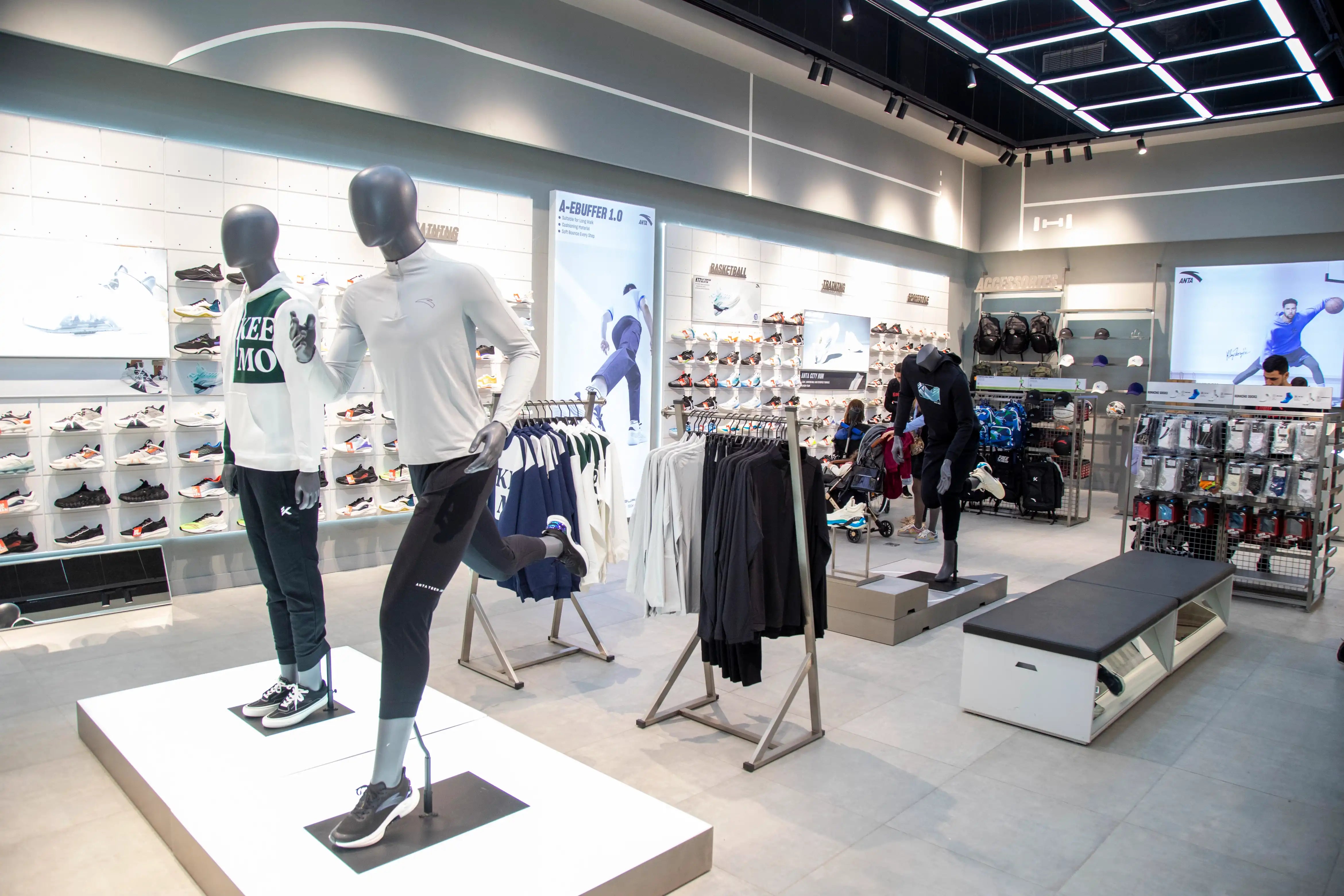 FEMME – ANTA-TUNISIE